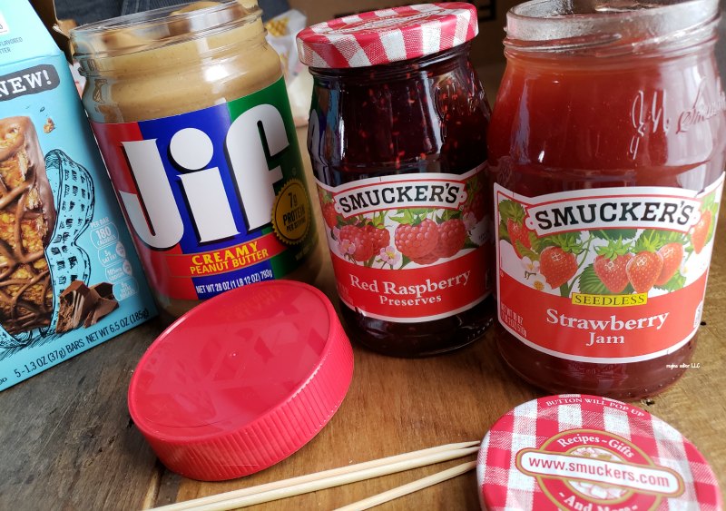 how to make peanut butter & jelly kabob sandwiches - Eat Travel Life