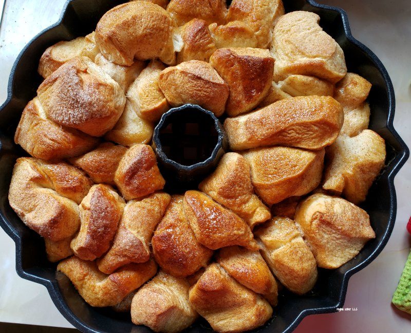 simple and easy monkey bread recipe - Eat Travel Life