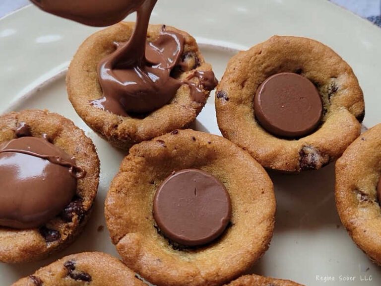 Fun Hot Chocolate Cookie Cup Recipe