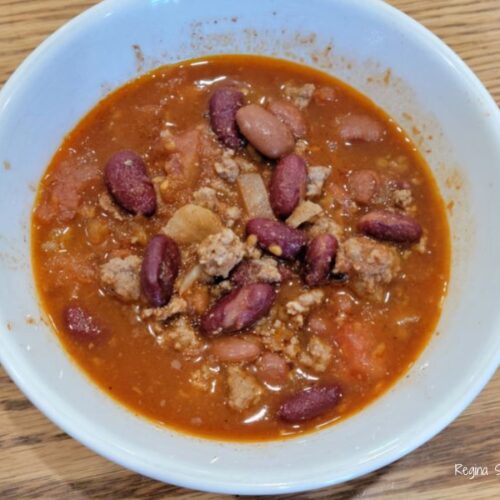Simple Whole Tomato Chili That Warms You Up Fast