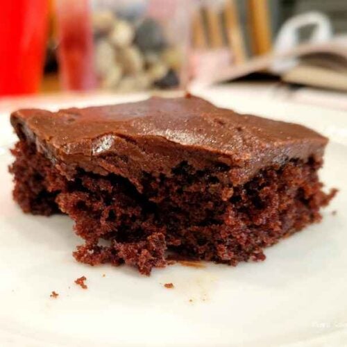 Homemade Cooked Chocolate Frosting - Eat Travel Life