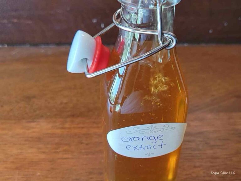Simple Homemade Orange Extract - Eat Travel Life
