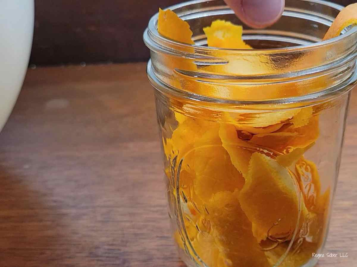 Simple Homemade Orange Extract - Eat Travel Life